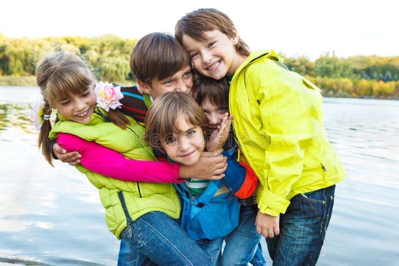 Emotionele vrienden stock afbeelding. Image of meisje - 27401707