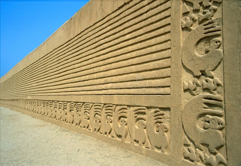 Frisos De La Pared De Chan Chan Foto de archivo - Imagen de monumento ...