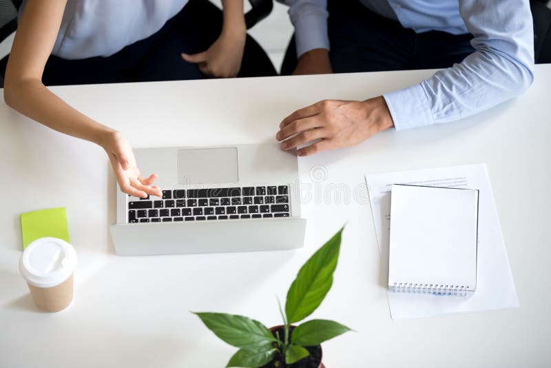 Employees Colleagues Using Laptop Together, Discuss Online Proje Stock ...