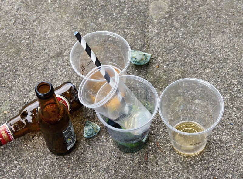 Straw Beer Bottle Psycho Behavior Stock Photos - Free & Royalty-Free ...