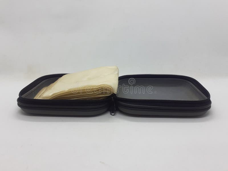 Empty Blank Plastic Compact Disc CD Wallet Case for Data Storage ...