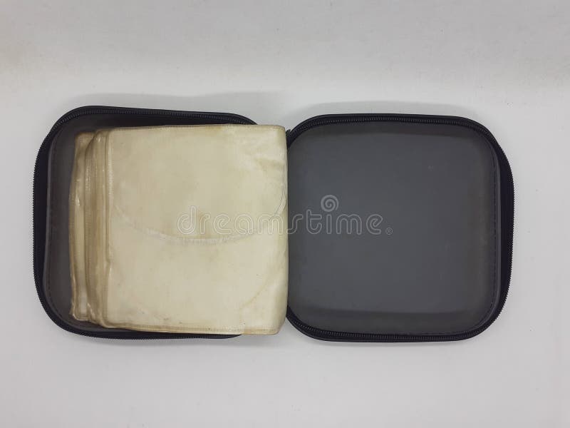 Empty Blank Plastic Compact Disc CD Wallet Case for Data Storage ...