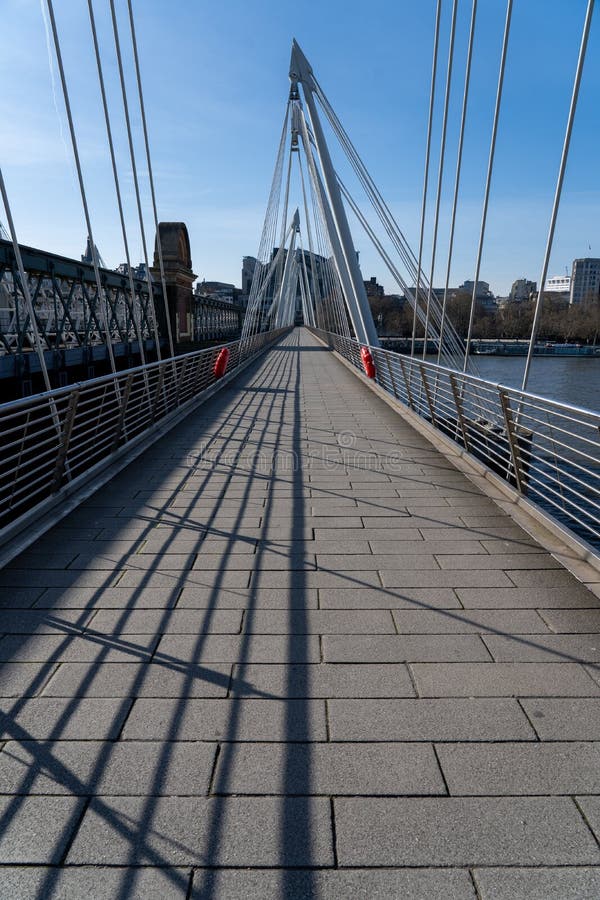 London Under Lockdown, Jubilee Bridge 2 Editorial Stock Image - Image ...