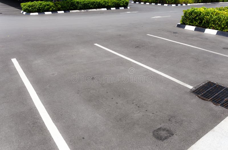Empty car park stock image. Image of park, vacant, white - 33183157