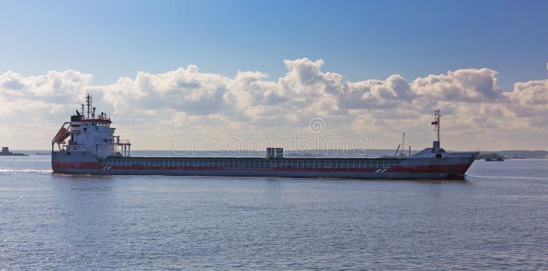 Empty cargo ship stock image. Image of heavy, discharge - 44620765