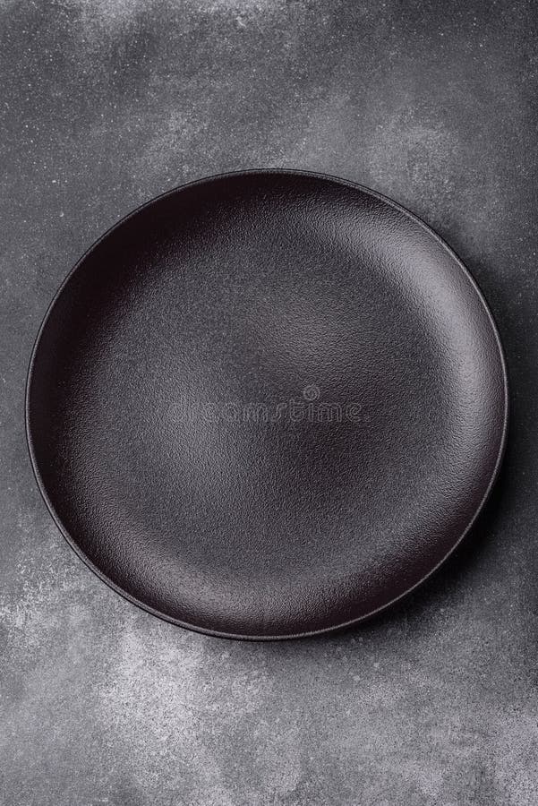 Empty Ceramic Round Plate on Dark Textured Concrete Background Stock ...