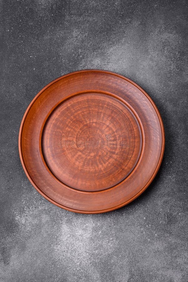 Empty Ceramic Round Plate on Dark Textured Concrete Background Stock ...