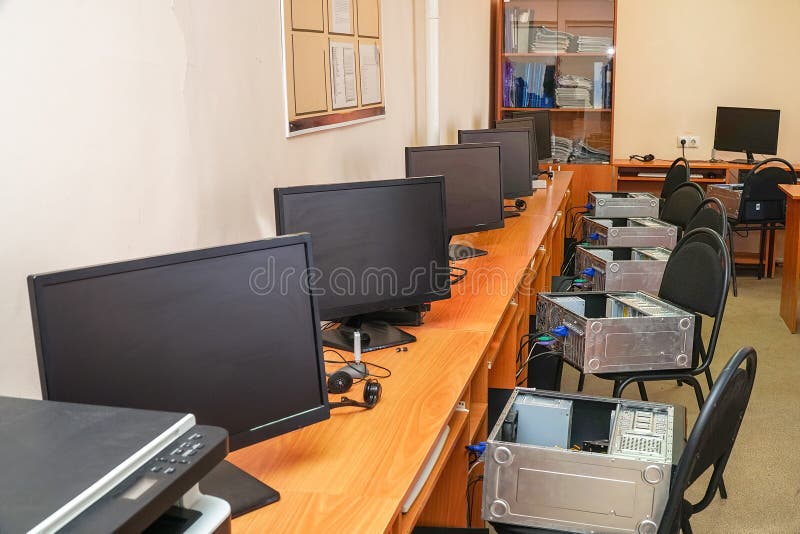 Empty Computer Repair Class Stock Photo - Image of display, classroom ...