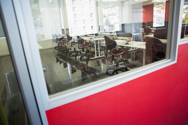 Empty computer room stock image. Image of monitor, electronic - 49208473