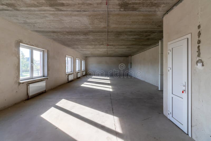 Empty Concrete Commercial Space without Finishing with Partitions Stock ...