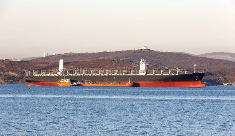 Empty Container Freighter Ship Waiting Stock Photo - Image of freight ...