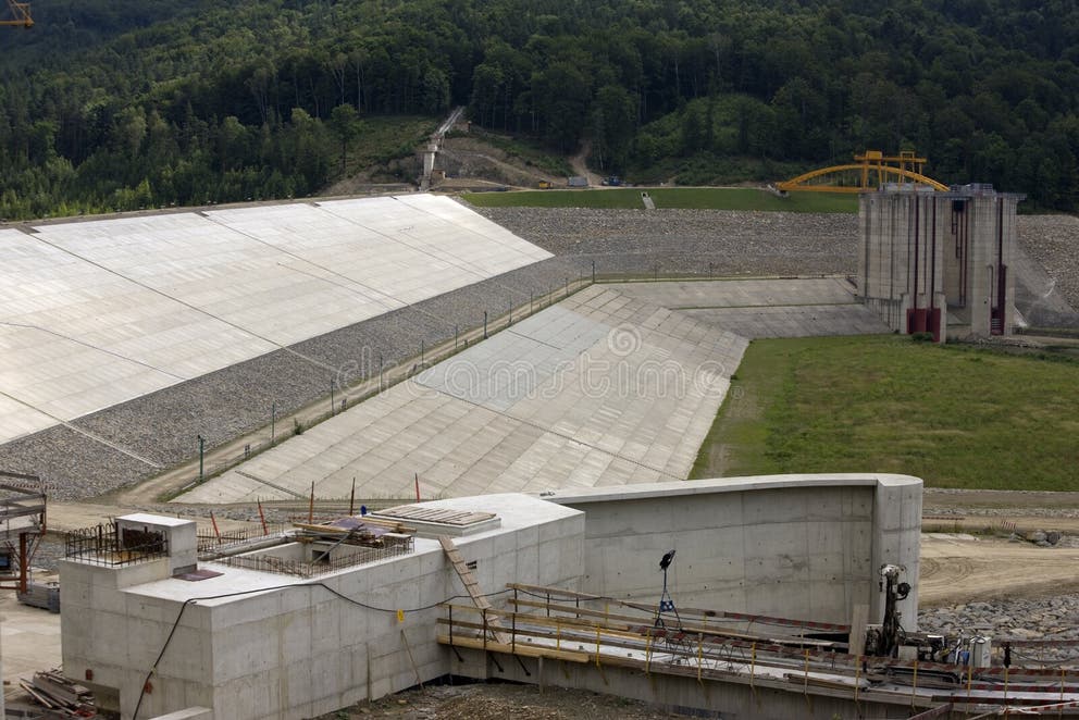 Empty dam stock image. Image of industry, bulkhead, river - 14714089