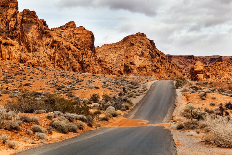 Empty Desert Road with Mountains, USA Stock Photo - Image of park ...