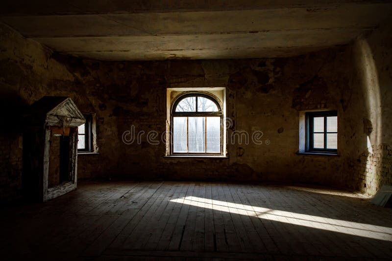 Empty Destroyed Room in an Old Palace Stock Photo - Image of abandoned ...