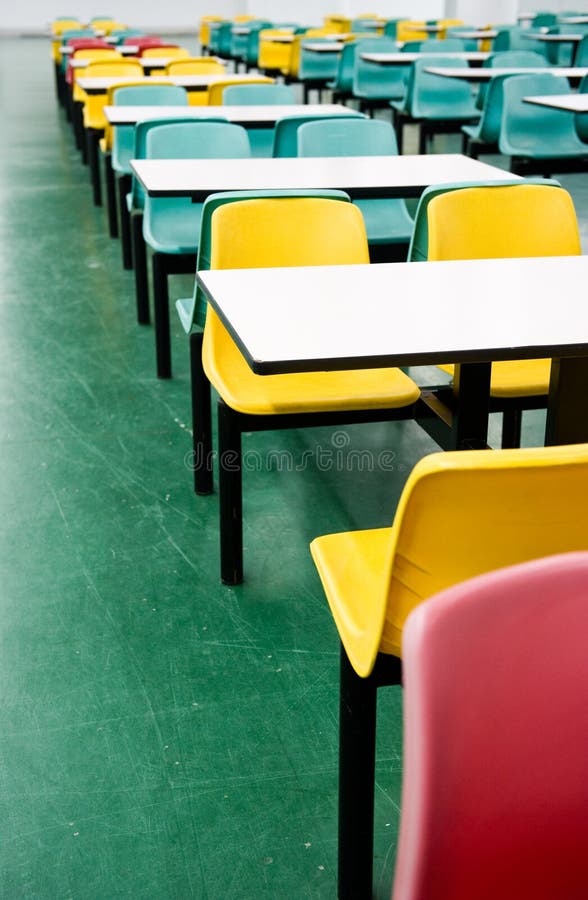 Empty dinning tables stock image. Image of fast, ambiente - 16118983