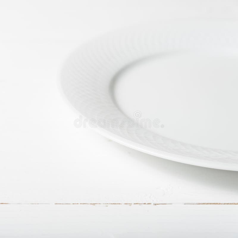 Empty dish stock photo. Image of table, tablecloth, kitchenware - 59232736