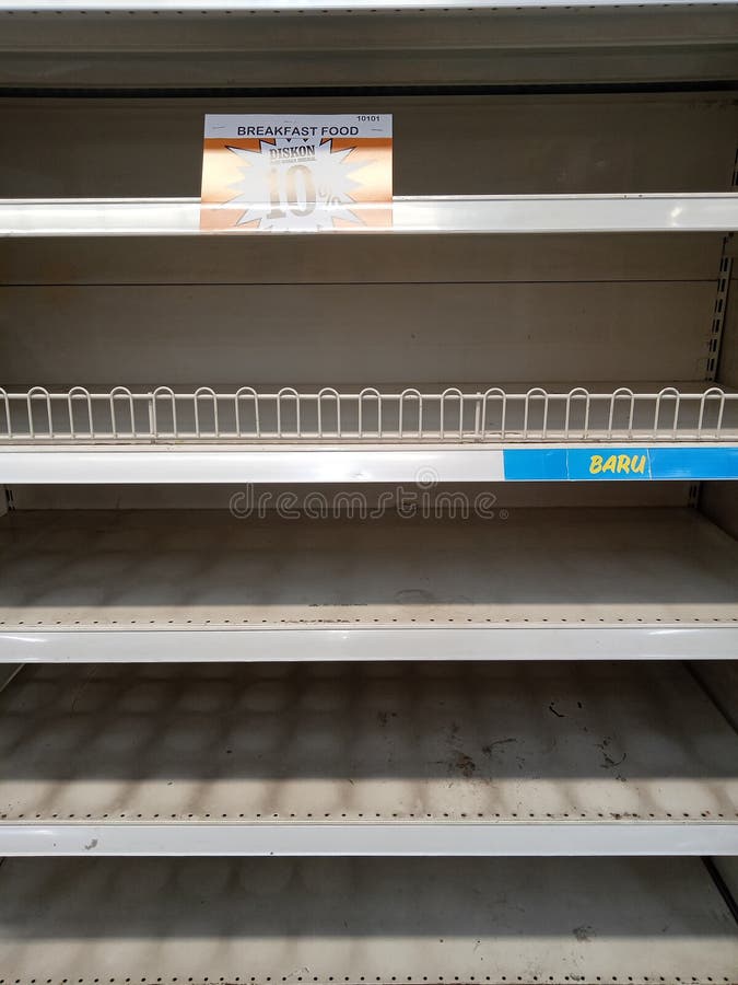 Display Rack of Lays Potato Chips Products Editorial Photography ...