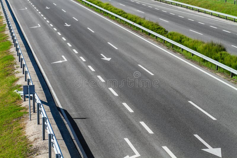 Empty freeway road stock image. Image of curved, guide - 40725193