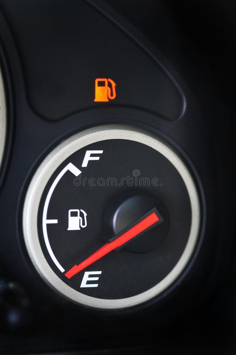 444 Empty Tank Indicator Car Dashboard Stock Photos - Free & Royalty ...