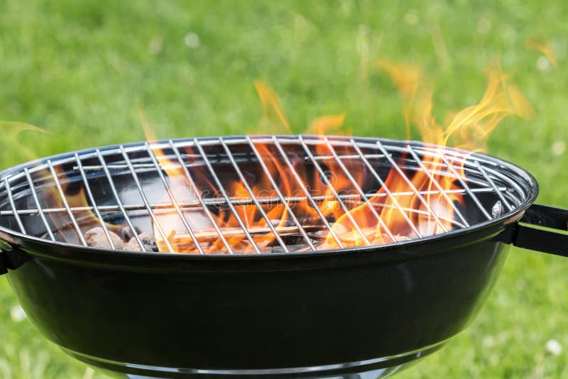 Empty Grill with Fire on Garden Stock Image - Image of nature, barbecue ...