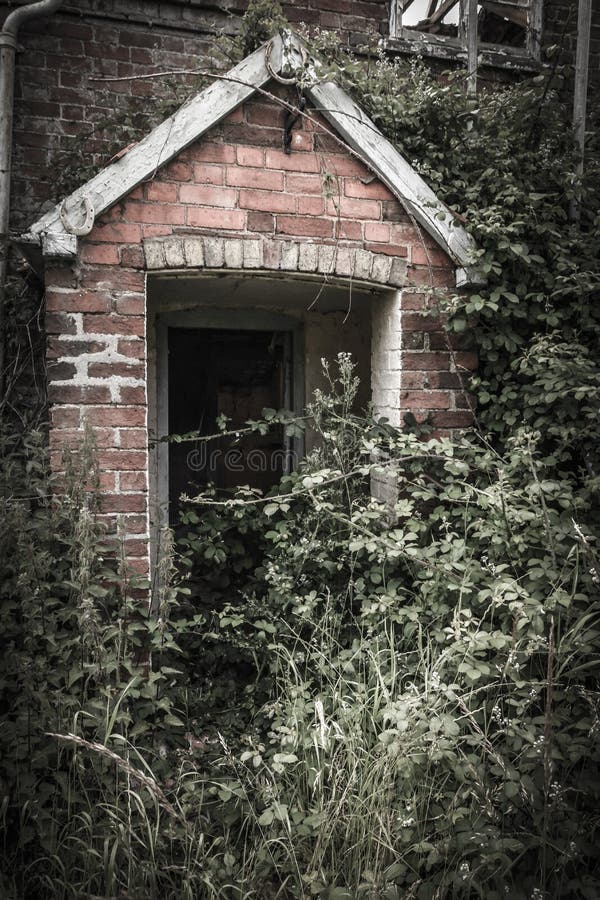 1,160 Empty House Uk Stock Photos - Free & Royalty-Free Stock Photos ...