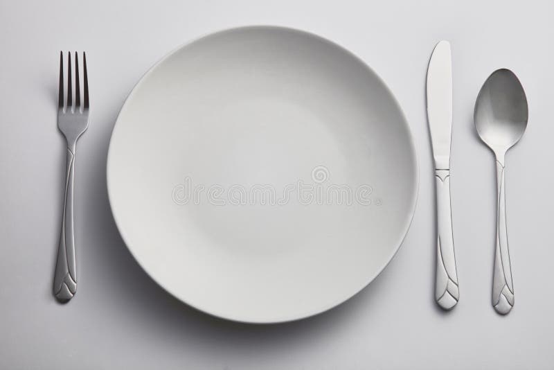 Empty kitchen plate stock photo. Image of cutlery, utensil - 13068294