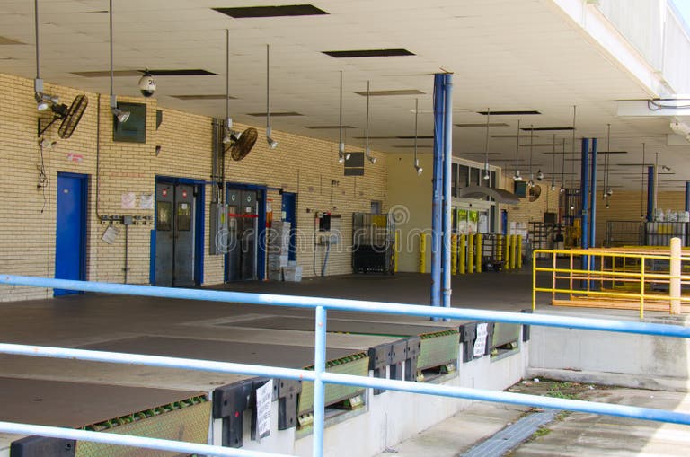 490 Loading Bays Stock Photos - Free & Royalty-Free Stock Photos from ...