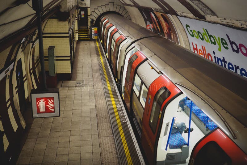 Empty London Underground Station Editorial Photo - Image of public ...