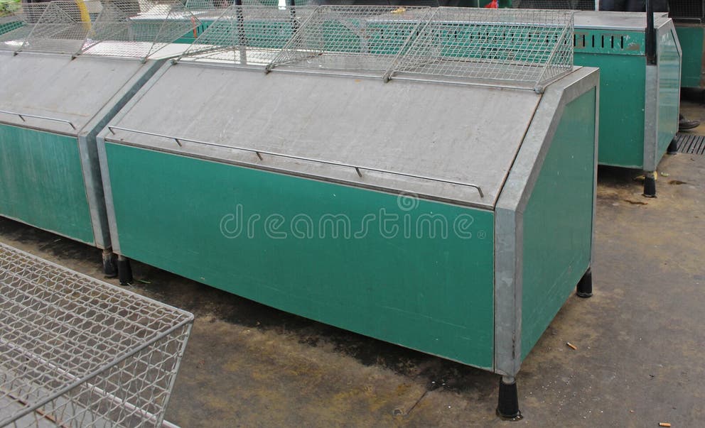 Empty market stall stock photo. Image of contemporary - 39634528