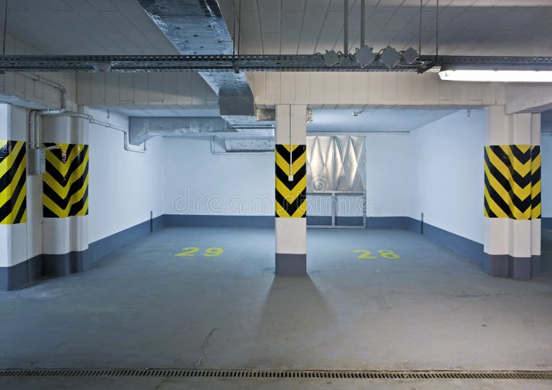 Empty new garage stock photo. Image of construction, view - 8874926