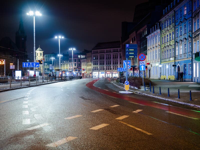 15,189 Empty City Road Night Stock Photos - Free & Royalty-Free Stock ...