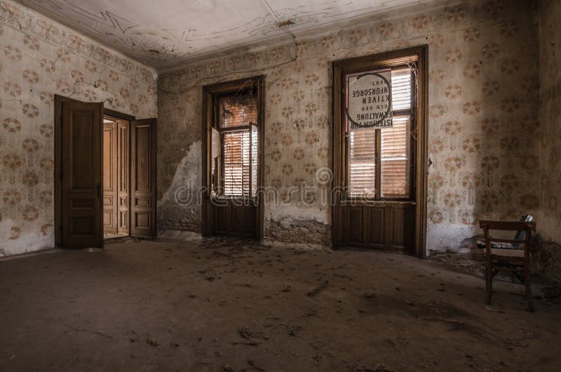 Empty old house stock photo. Image of places, architecture - 104860090