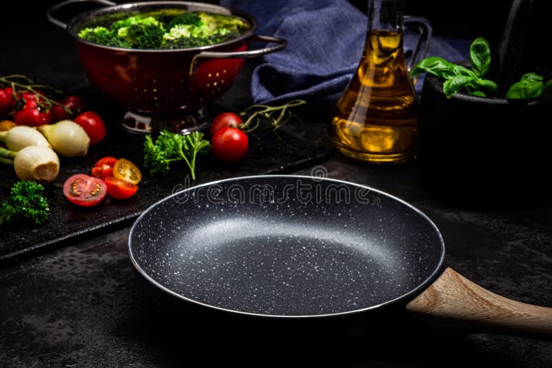 Empty Pan on Kitchen Counter and Fresh Vegetables. Product or Dish ...