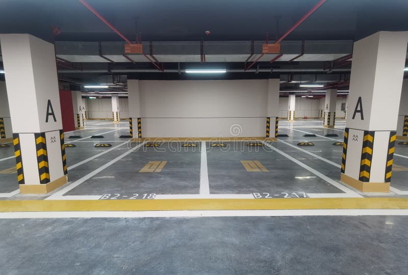 Empty Parking on Basement Underground Stock Image - Image of concrete ...