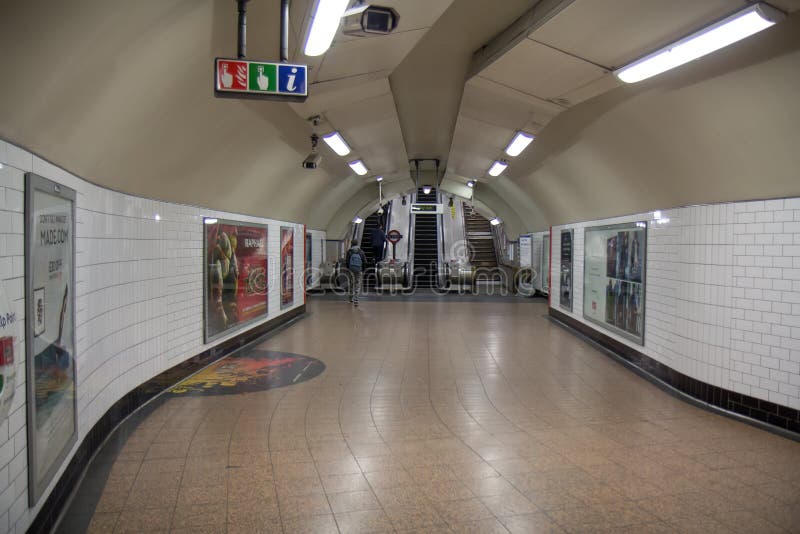 Empty London Underground Station Editorial Photo - Image of travel ...
