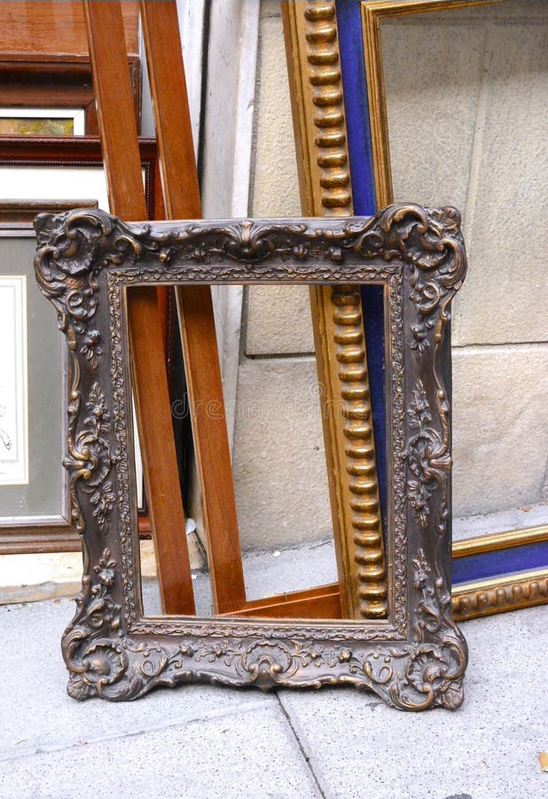 Empty picture frames stock image. Image of used, supplies - 182611041