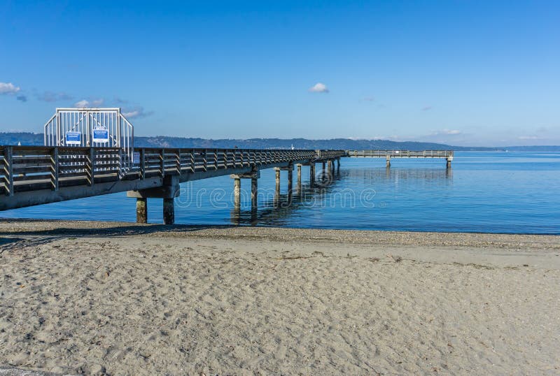 Empty Dash Point Pier stock image. Image of nature, beach - 233183945