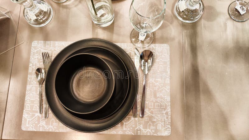 164 Table Setting Beautiful Porcelain Ceramic Plates Stock Photos ...