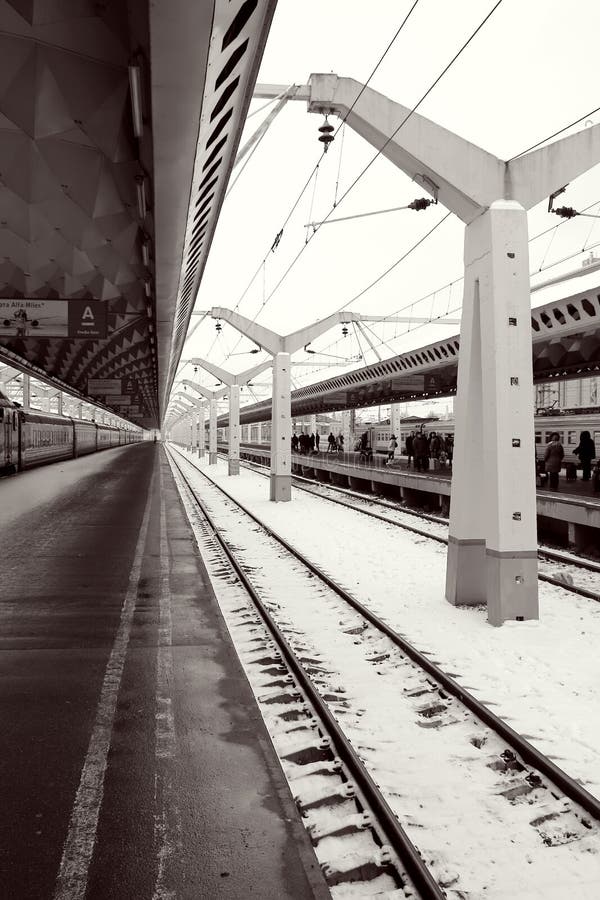 Empty Platform at the Station Editorial Stock Image - Image of heavy ...