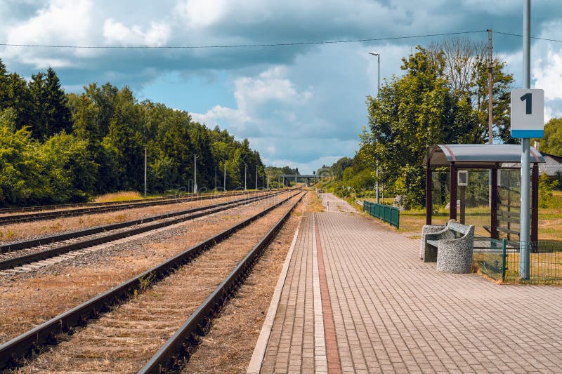 Empty platform stock photo. Image of platform, roof - 288975690