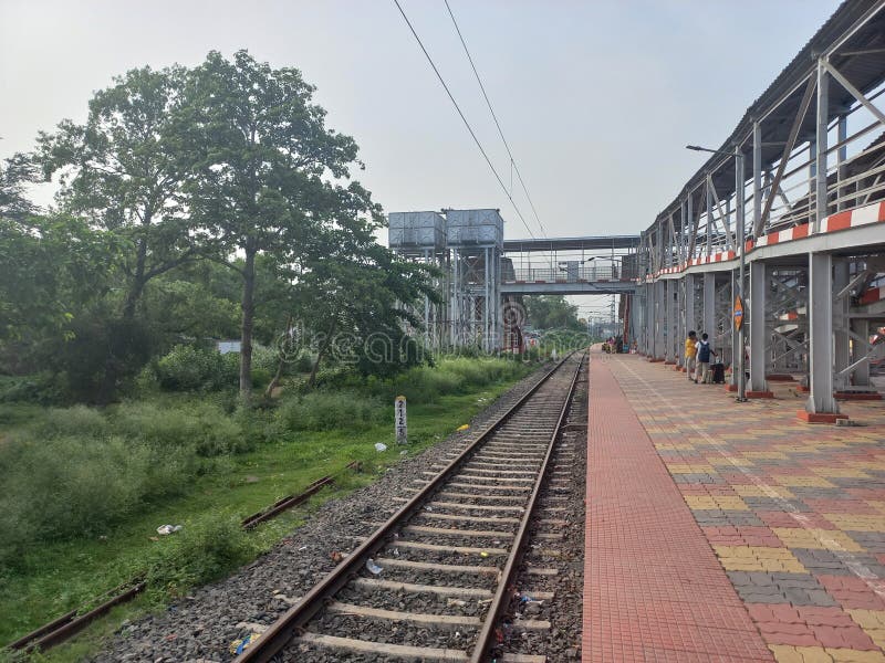 View of a Railway Platform in Small City of Jangipur, Rural West Bengal ...