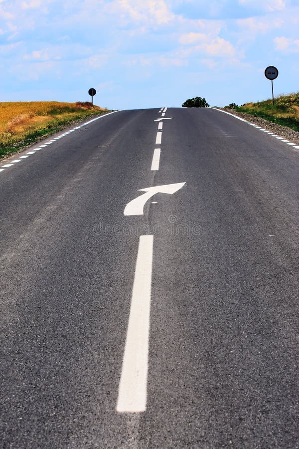 Empty road stock photo. Image of blue, highway, road, horizon - 8386124