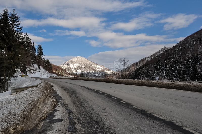 Empty Road in a Cold Foggy Winter Day Stock Image - Image of ...
