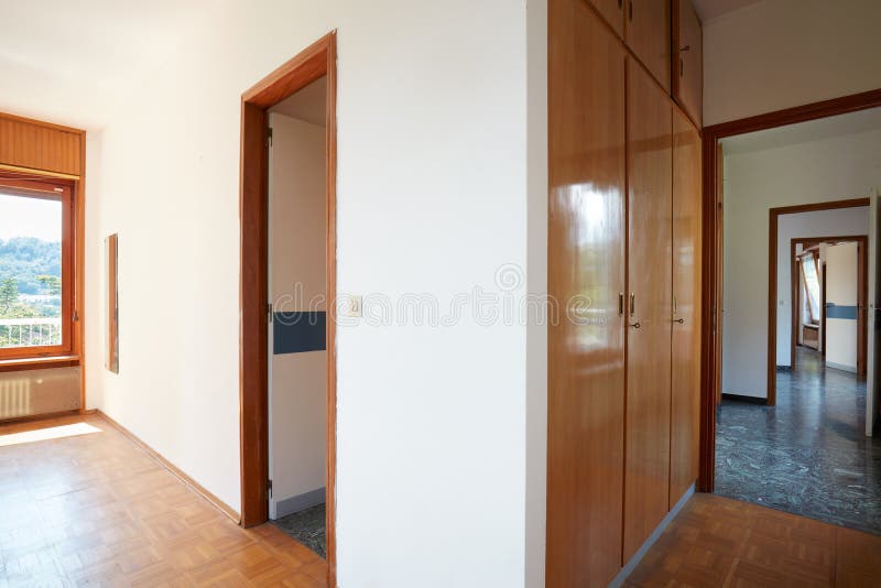 Empty Room Interior and Corridor in Country House Stock Photo - Image ...