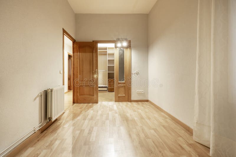 Empty Room with Walk-in Closet Stock Photo - Image of corner, flat ...