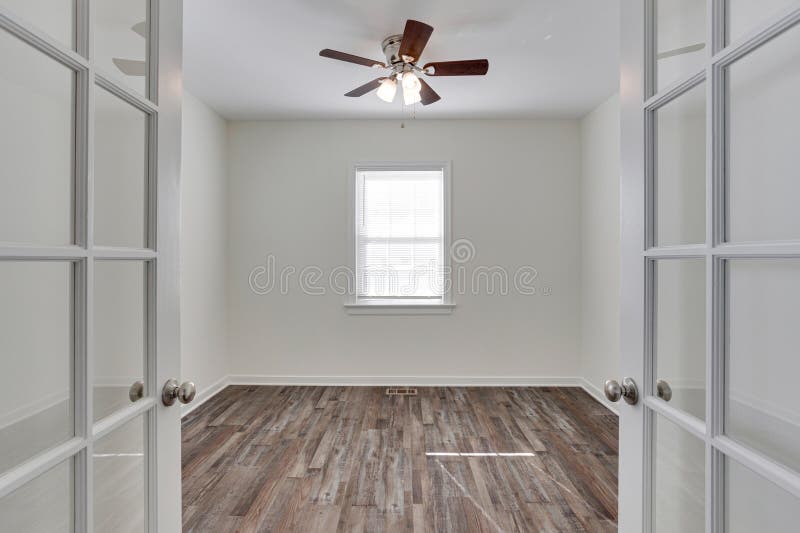 Empty Room with Wooden Flooring and Ceiling Fan Stock Illustration ...