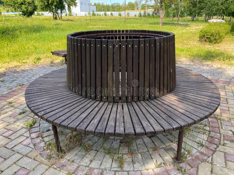 Empty Round Wooden Bench in the Park. Design Solution of Small ...