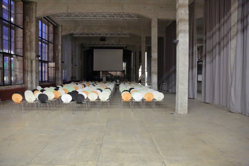 Empty Showroom without Finishing Stock Image - Image of interior, glass ...