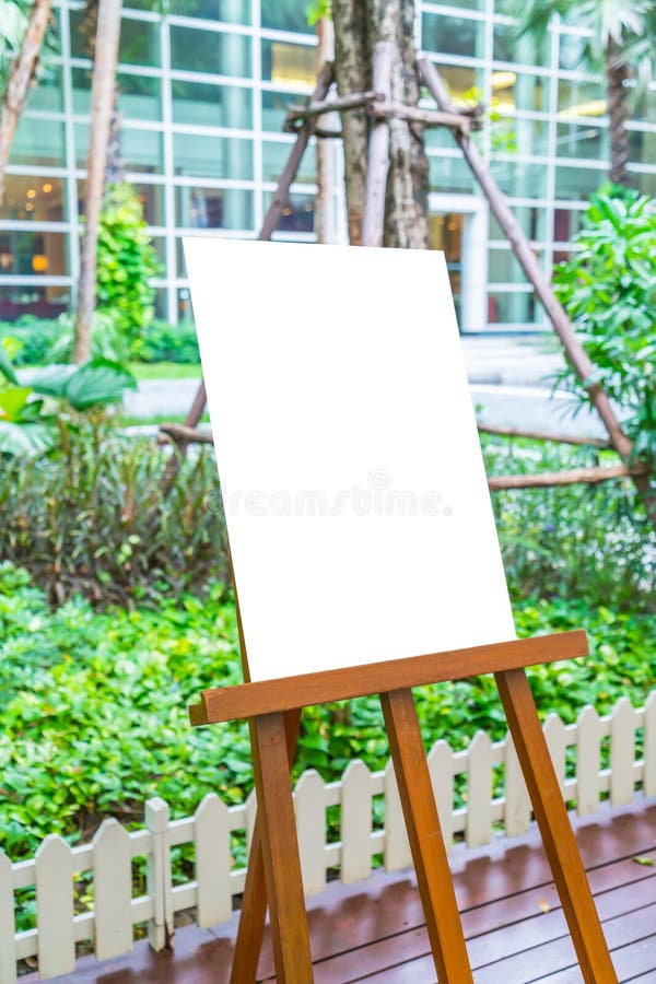 Empty Sign in Shopping Mall . Stock Photo - Image of city, screen: 78597442