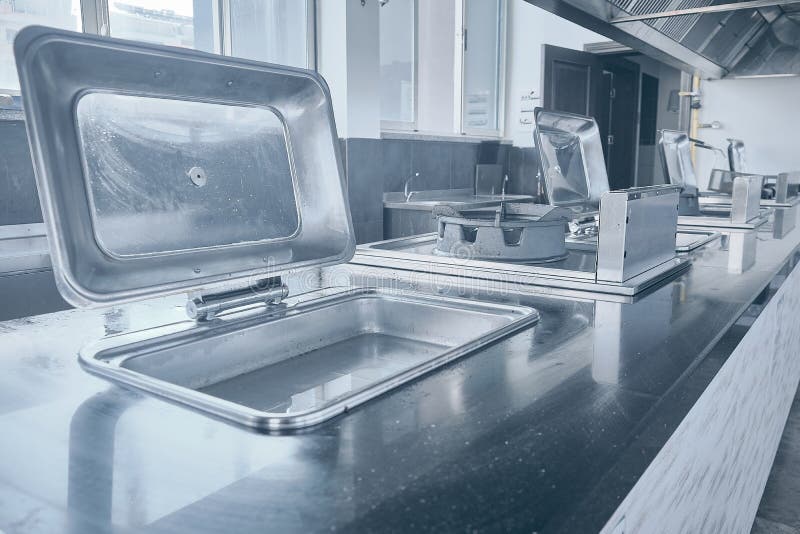 Empty Stainless Steel Canteen Containers Stock Image - Image of ...